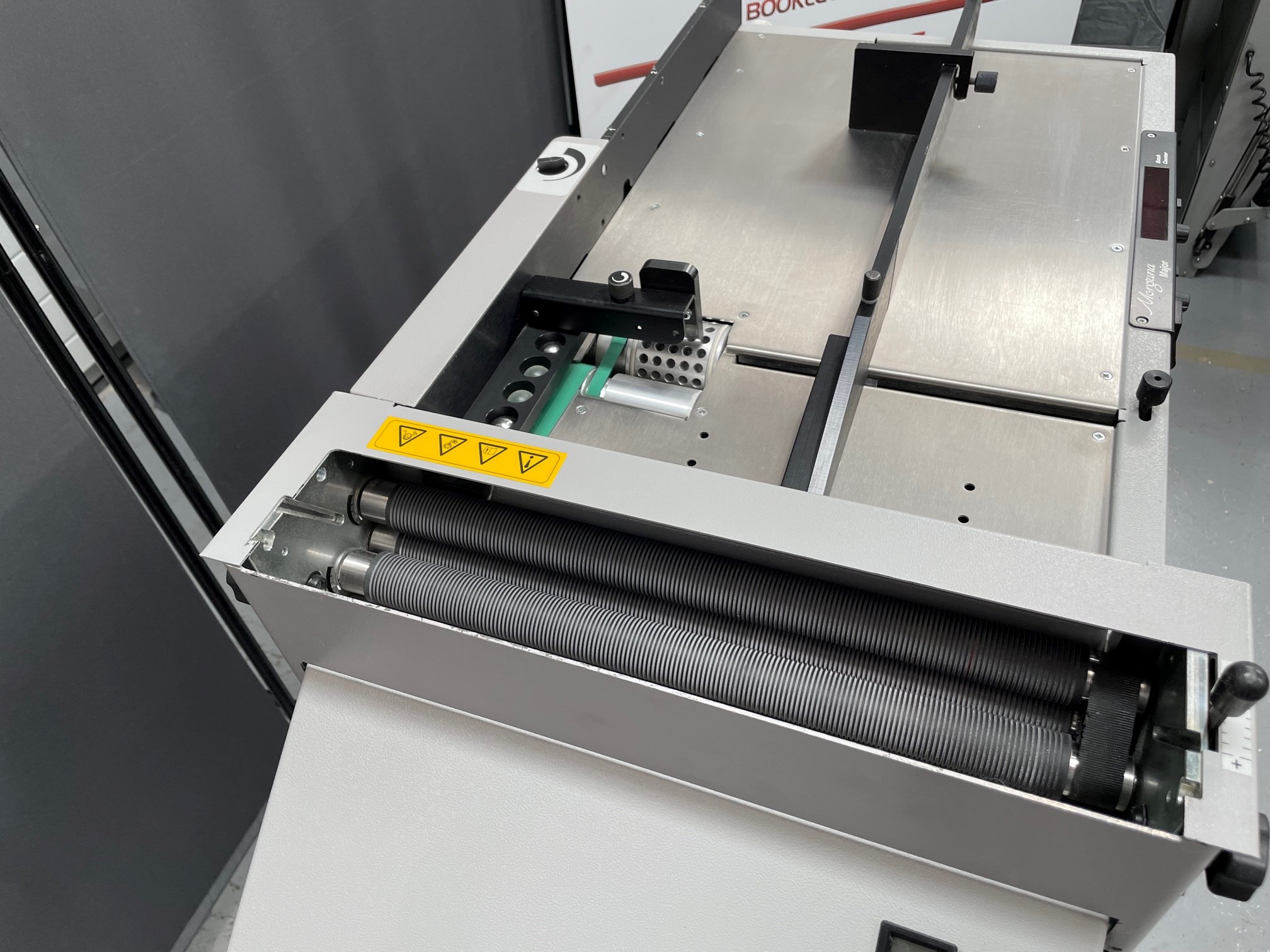 Morgana Major Paper Folder - Glendale Presentation Solutions