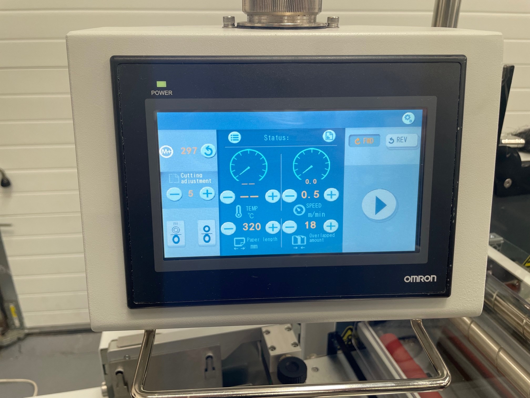 Matrix 530PS Laminator with Omni-Flow Sheet Feeder