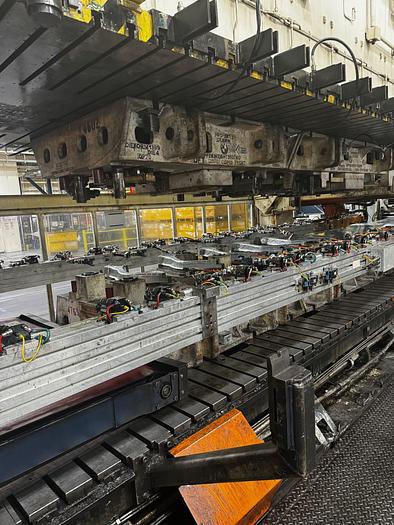 Used 1500 ton Verson 288"x96" 3 Axis Transfer Press for S...