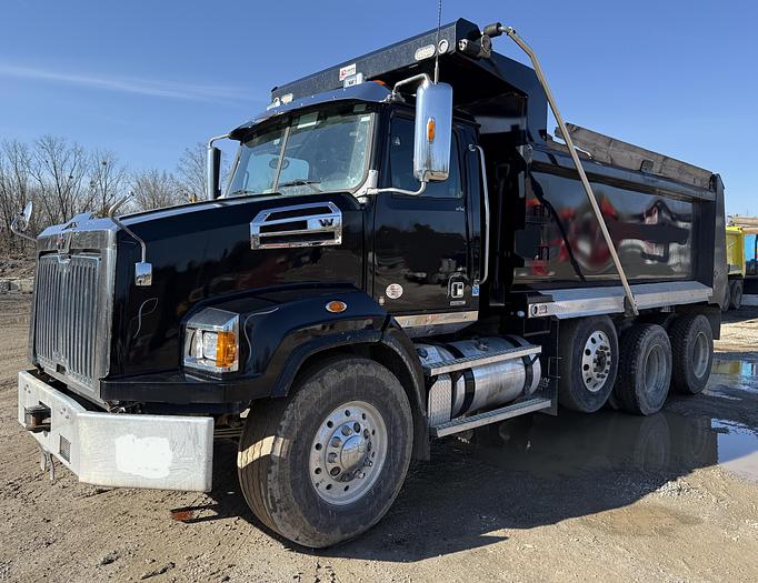 Used 2022 WESTERN STAR 4700 SB for Sale in Louisville, Ky