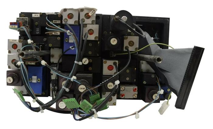 Used ASML FESTO PNEUMATIC BLOCK FOR 2500/5000 INC. FUNCTIONS 8,9,10...