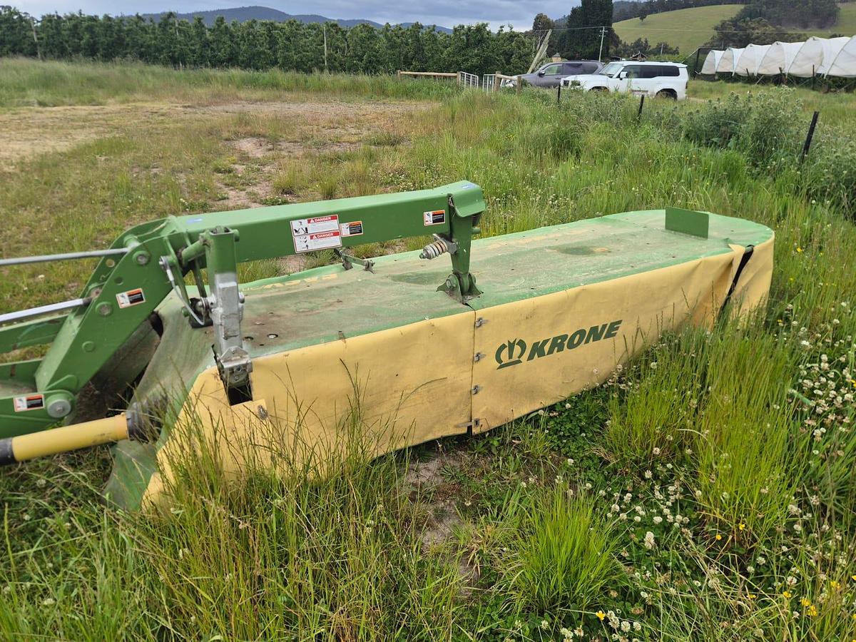 Used Sold 2023 Krone ECR 320 8 Disc Hay Mower at RJL Trading