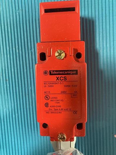 Used Telemecanique Safety Limit Switch XCS-A501 for Sale at Tara Se...