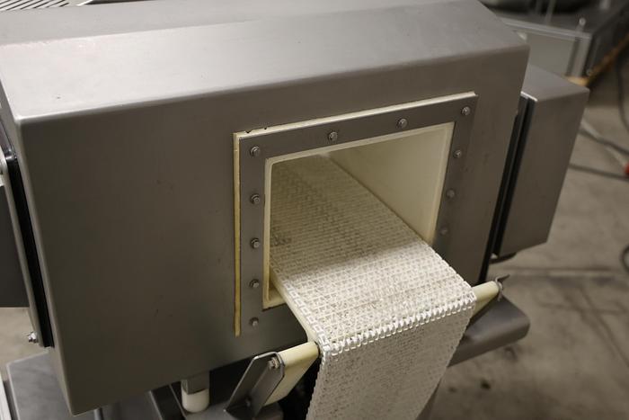 Used Mettler Toledo Garvens Checkweigher - Labeling machine for Sale in ...