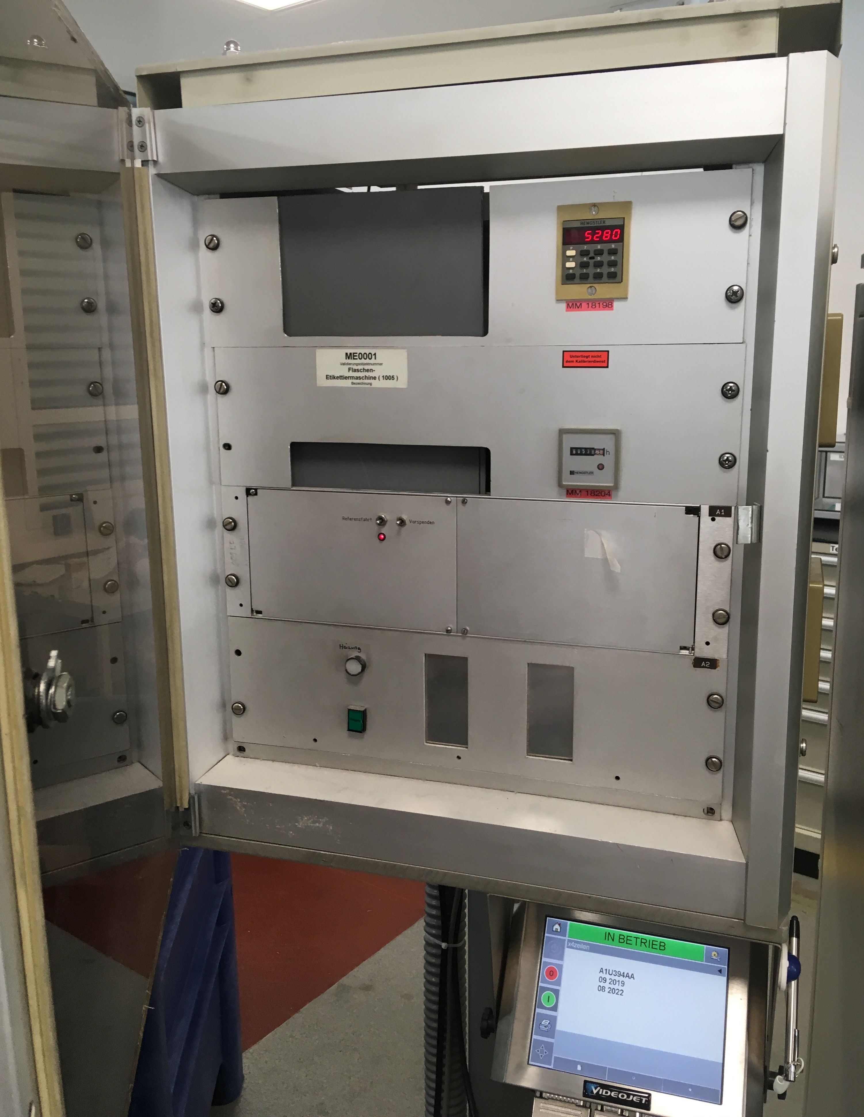 Used BAUSCH+STRÖBEL - Labelling Machine - ESF 1005 for Sale at MLTC-Europe