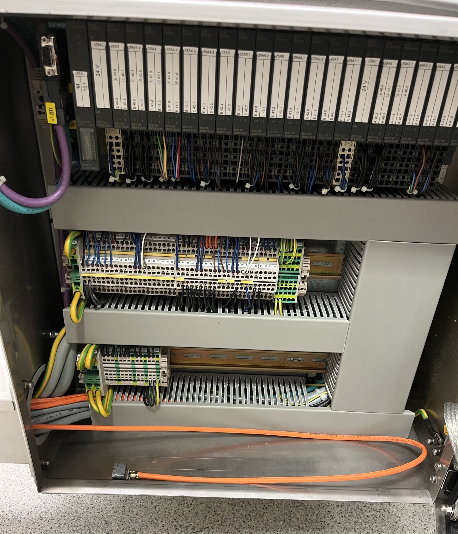 Used Sold GRONINGER - Liquid Filling Line - DFVG 4001 + KVG 211A at ...