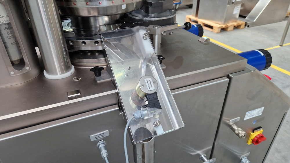 Used IMA - Tablet Press - E 150 PLUS for Sale at MLTC-Europe