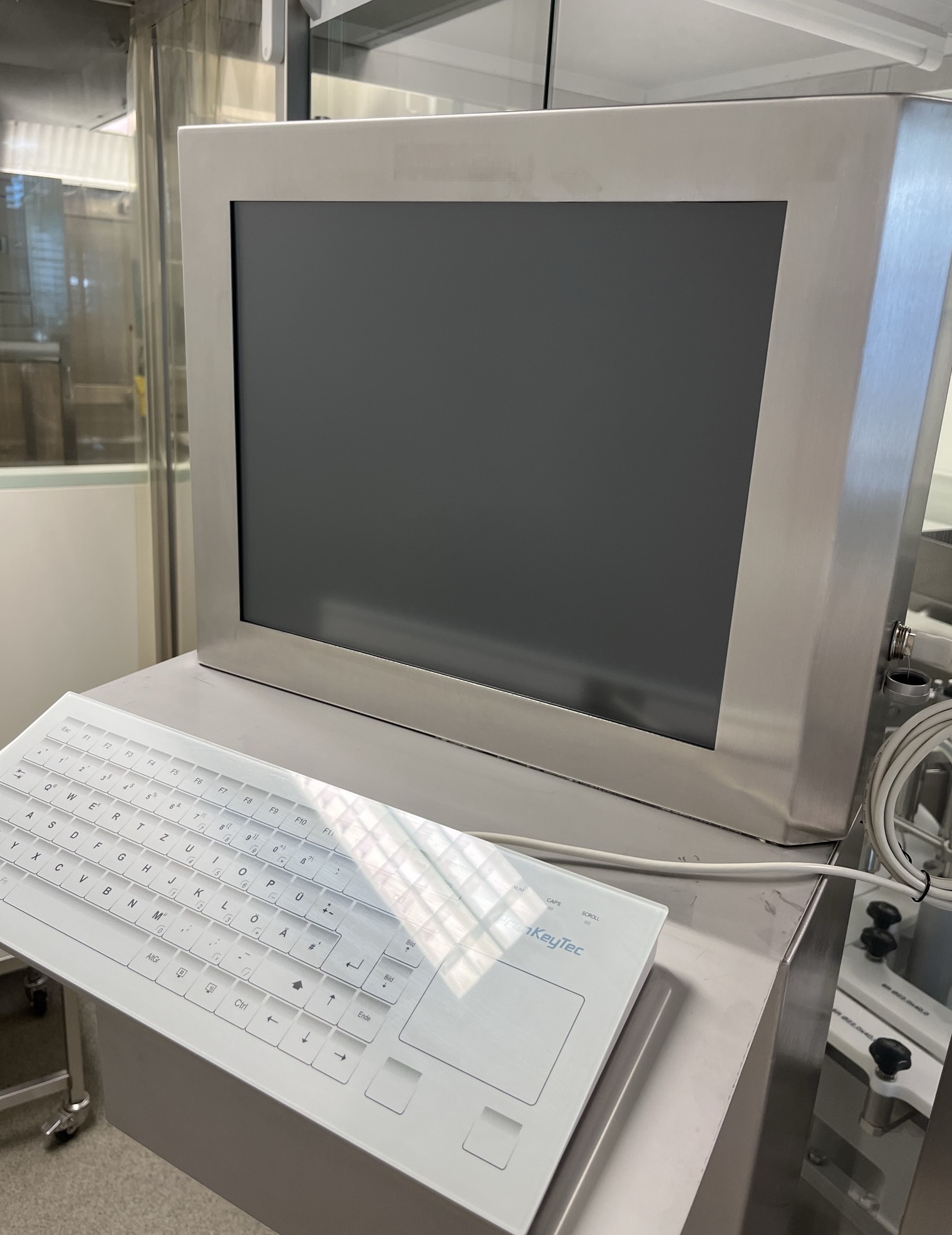 Used Sold GRONINGER - Liquid Filling Line - DFVG 4001 + KVG 211A at ...