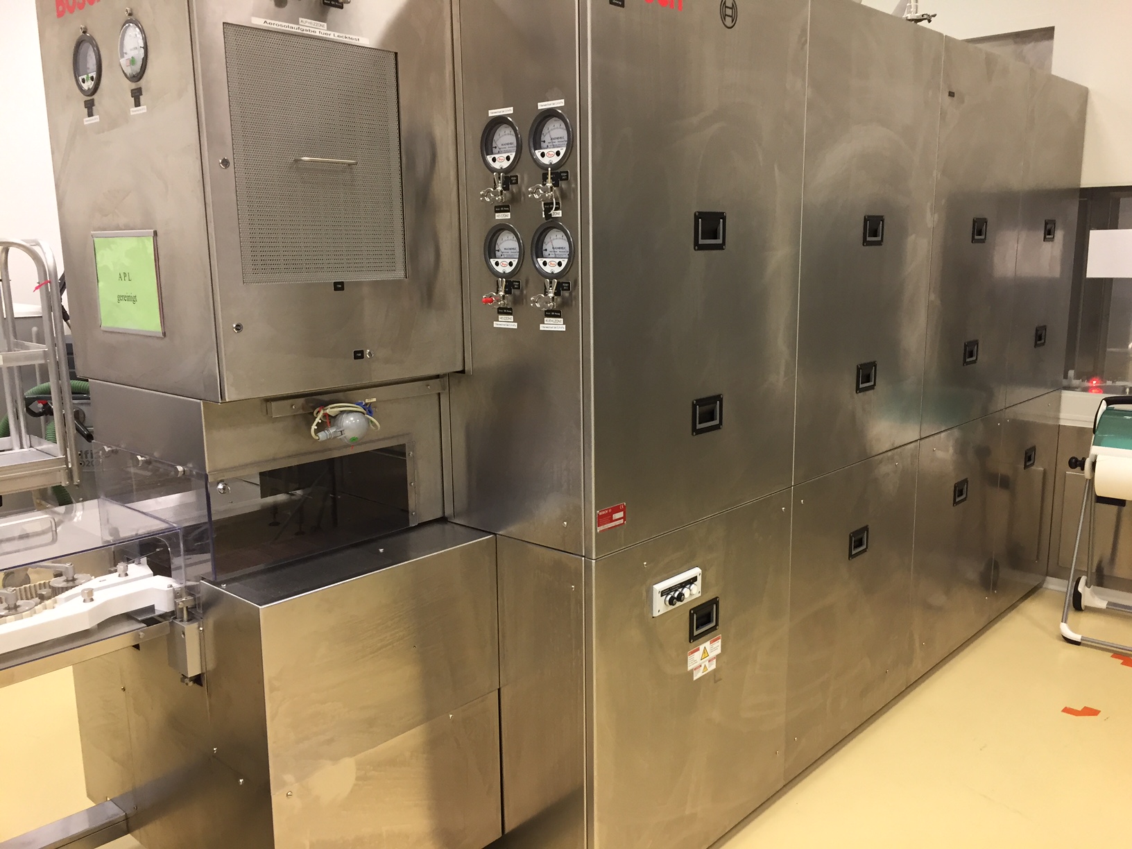 Used Sold BOSCH - Liquid Filling Line - RRU 3043 + HQL 2440S + ALF 4060 ...