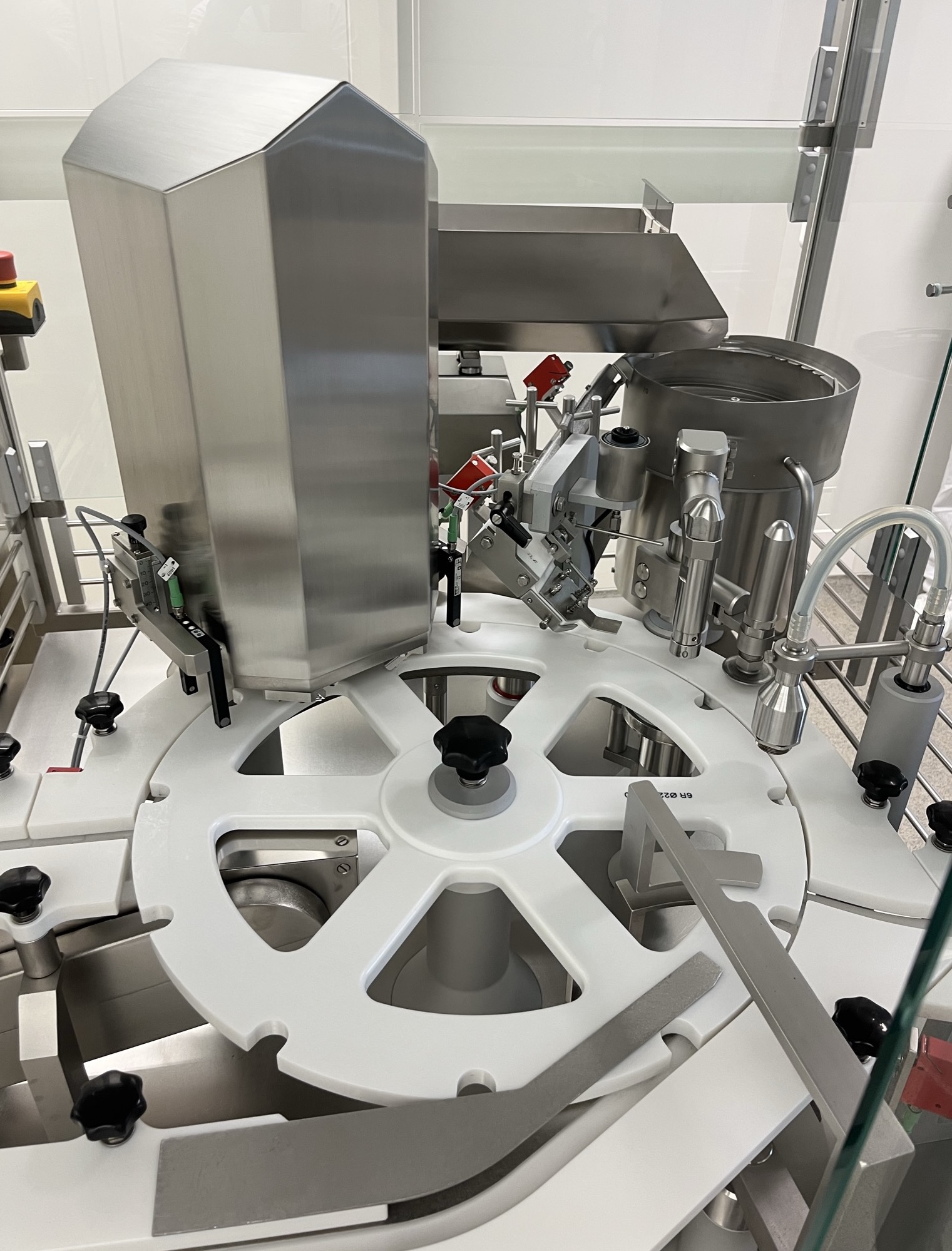 Used Sold GRONINGER - Liquid Filling Line - DFVG 4001 + KVG 211A at ...