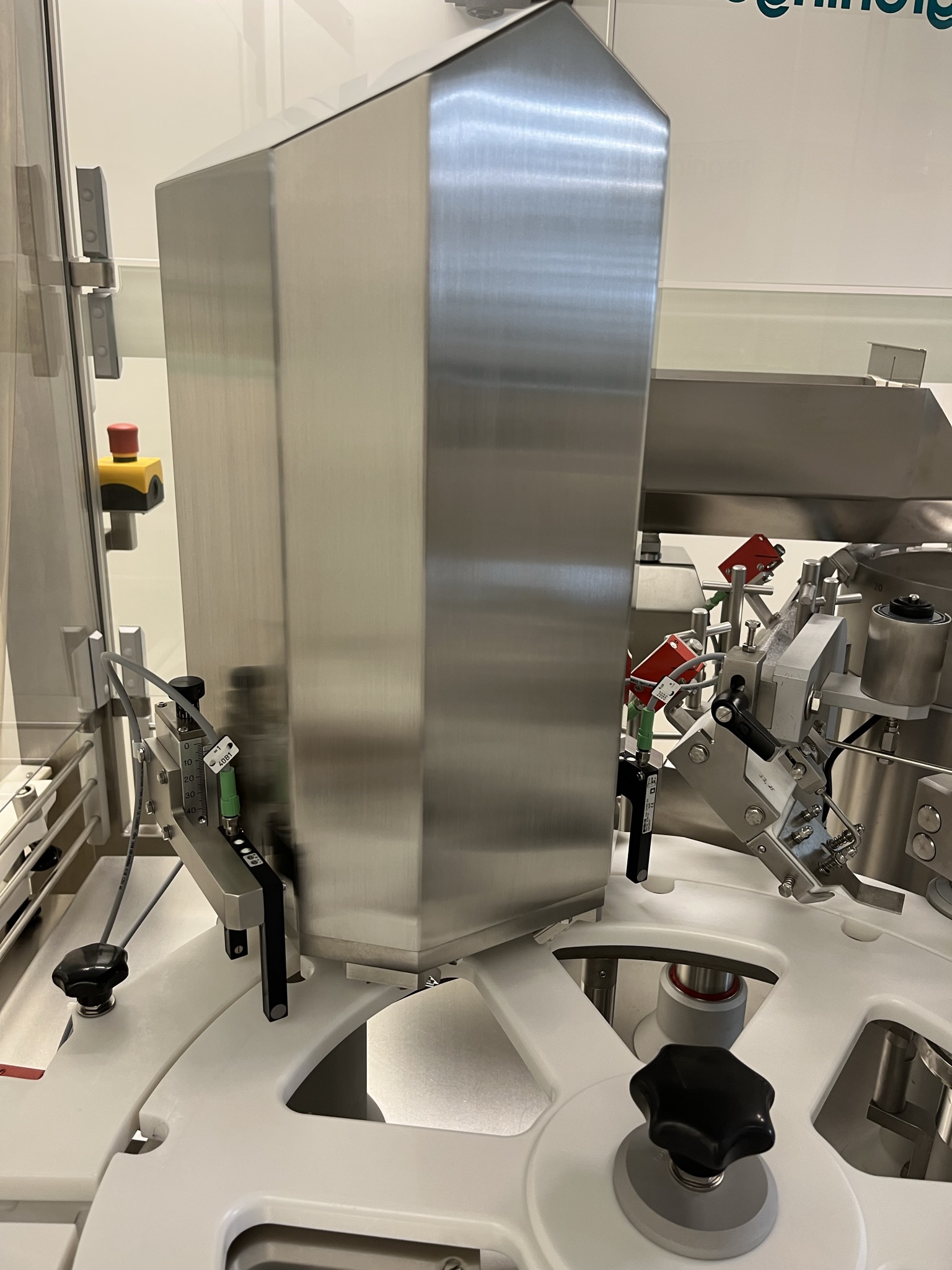 Used Sold GRONINGER - Liquid Filling Line - DFVG 4001 + KVG 211A at ...