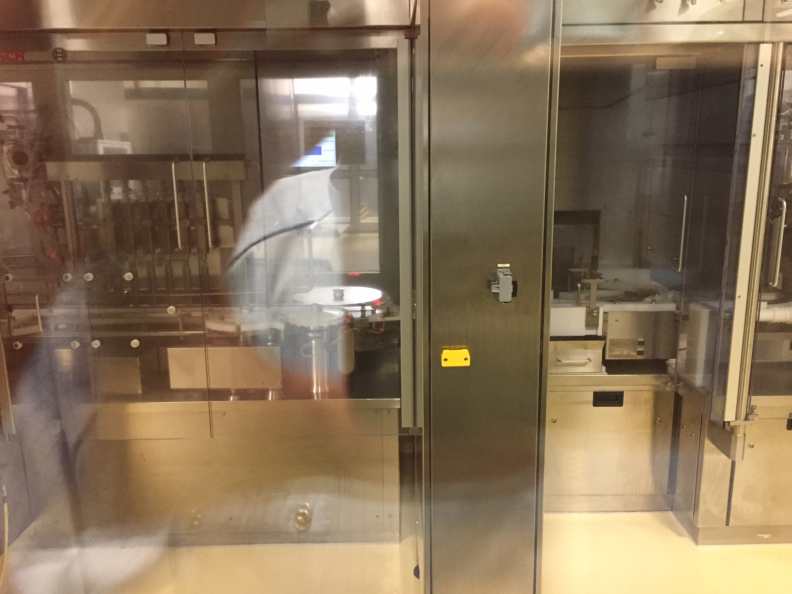 Used Sold BOSCH - Liquid Filling Line - RRU 3043 + HQL 2440S + ALF 4060 ...