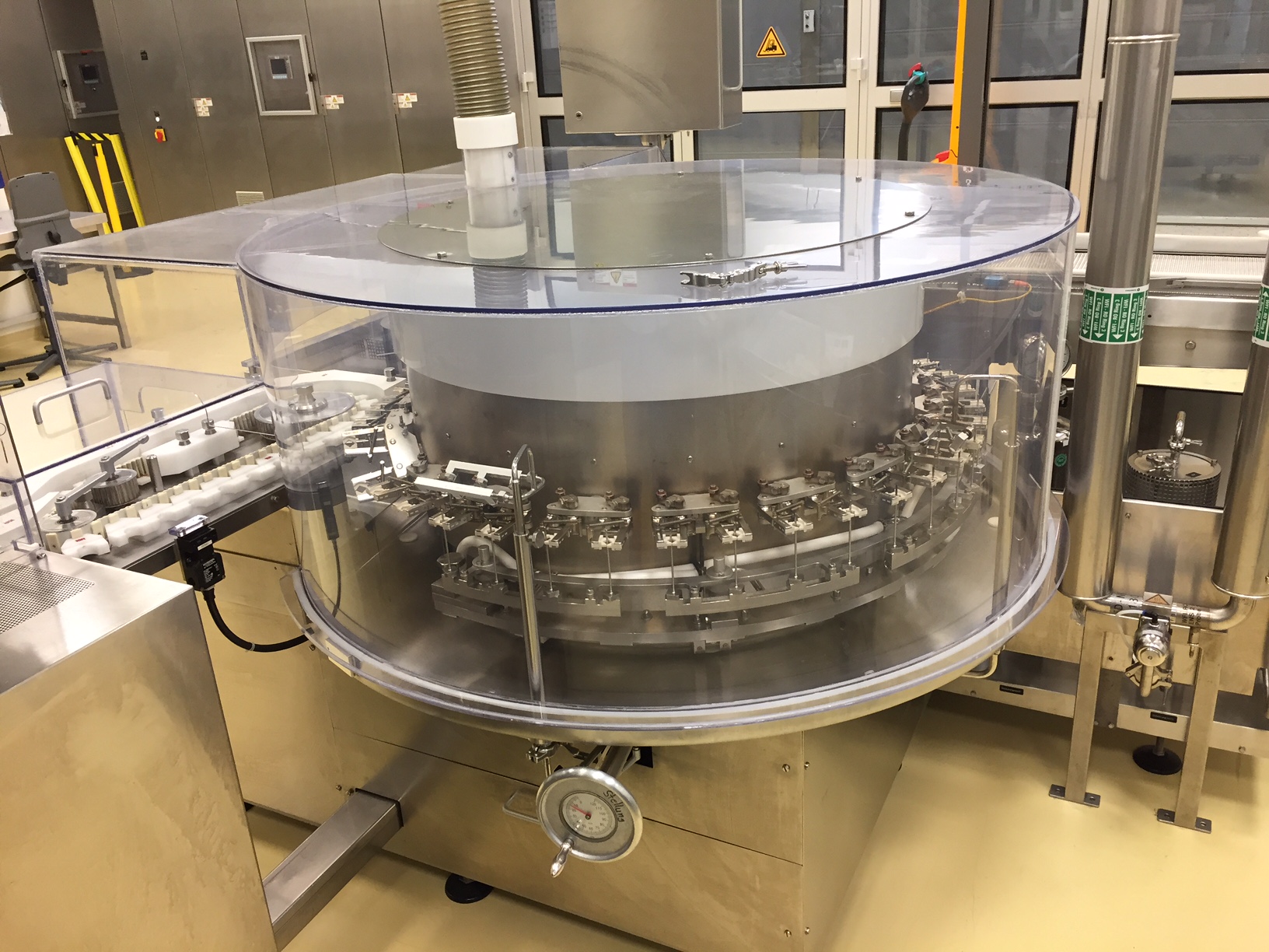 Used Sold BOSCH - Liquid Filling Line - RRU 3043 + HQL 2440S + ALF 4060 ...