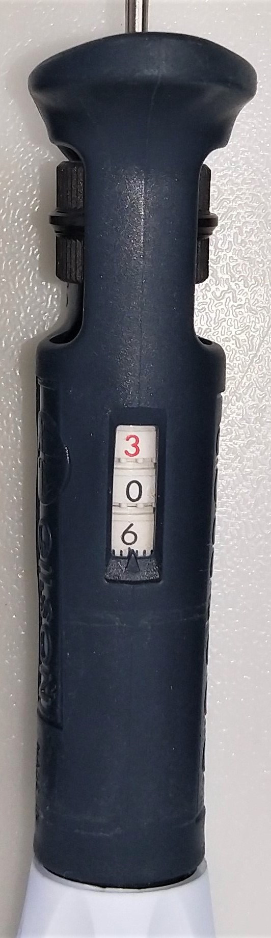 Used Gilson Pipetman Classic P5000 Pipettor - 1000 to 5000 µL for Sale ...