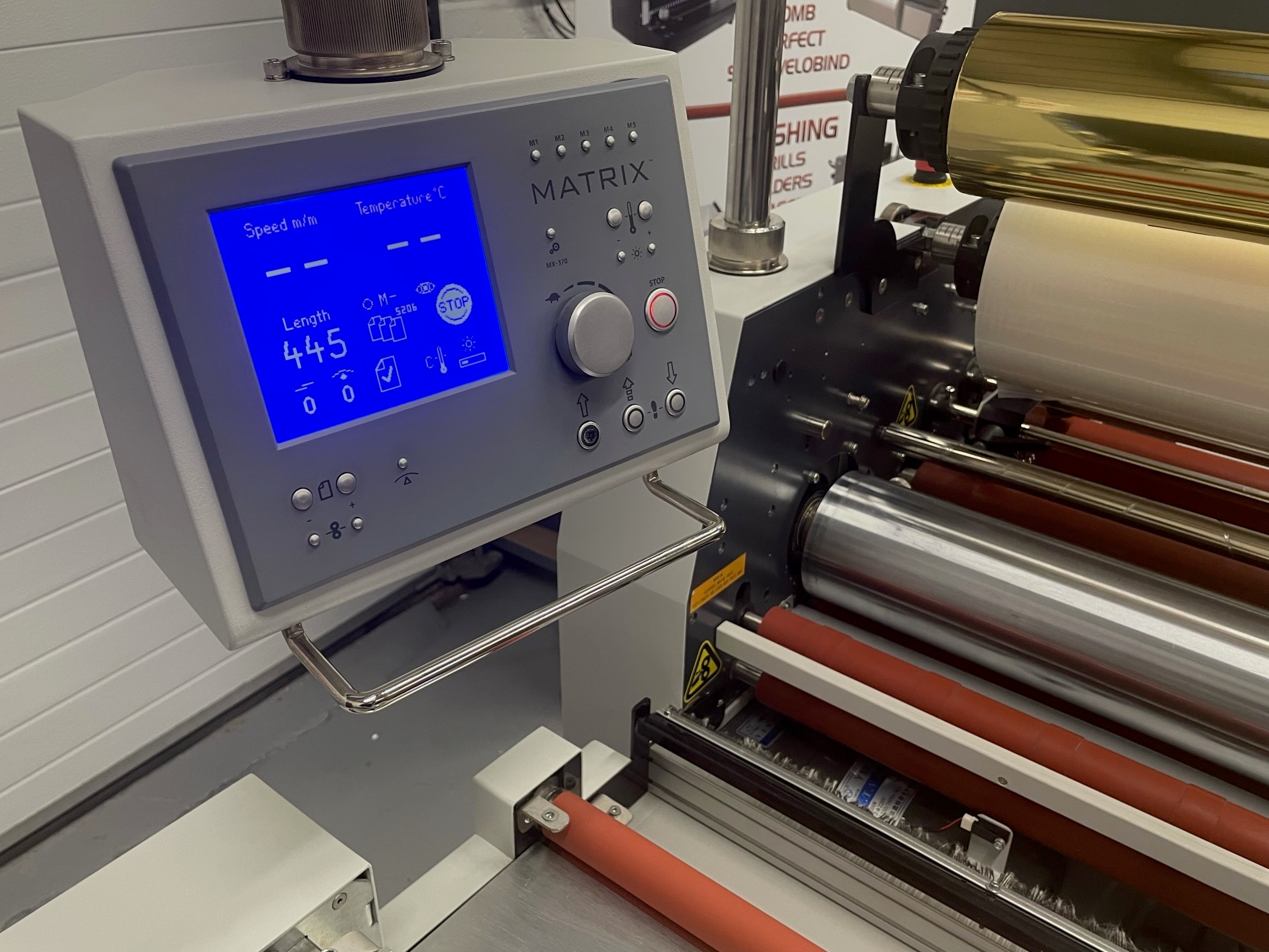Matrix 370P Laminator with Omni-Flow Feeder