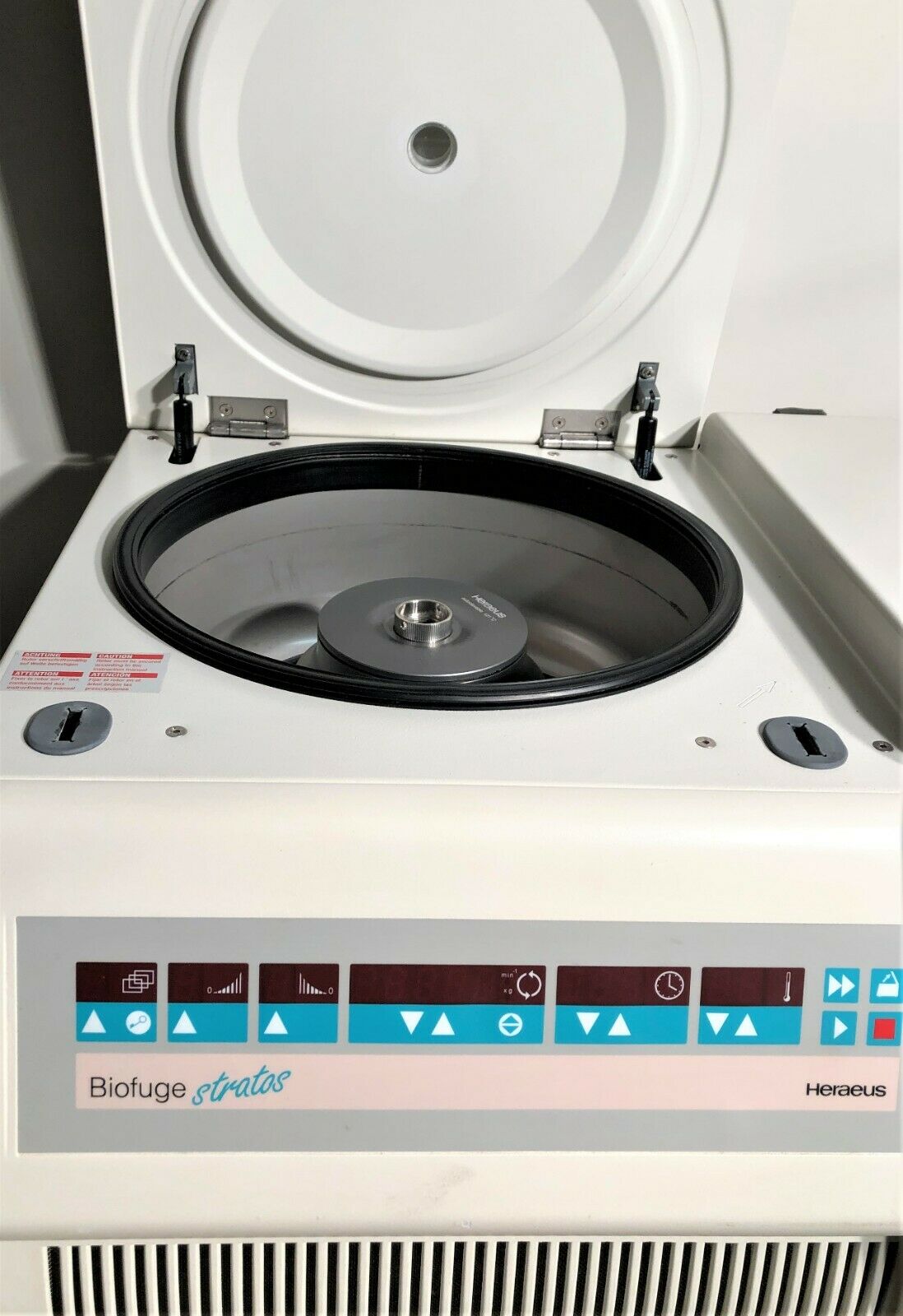 Used Heraeus Biofuge stratos Refrigerated Centrifuge - 24 x 1.5mL for ...