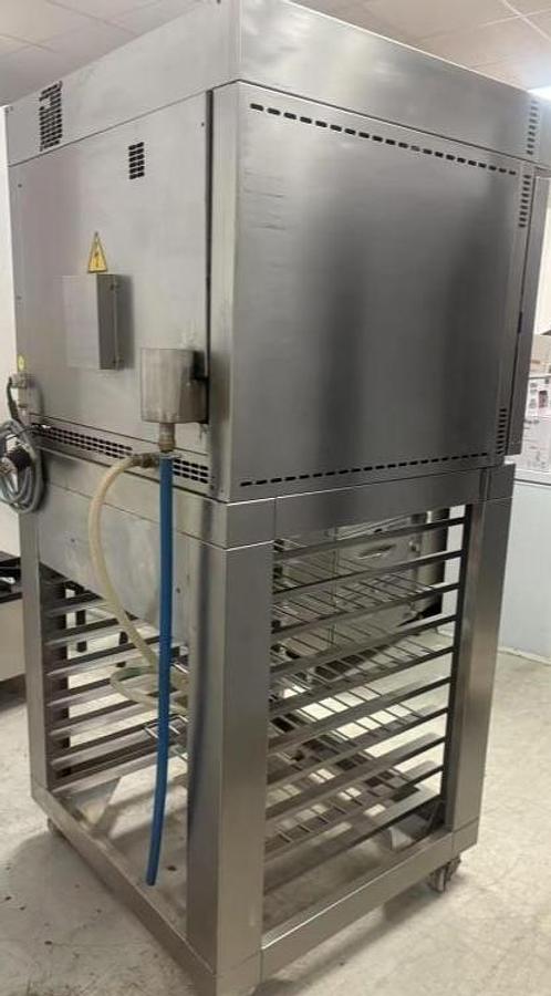 Used Miwe Econo Electric oven with Base 3 phase for Sale at Surrey ...