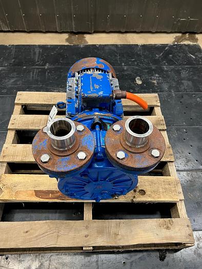 Used Sold USED VACUUM PUMP, 2'' X 2'' INLET & OUTLET, 7.5 HP at Carter ...