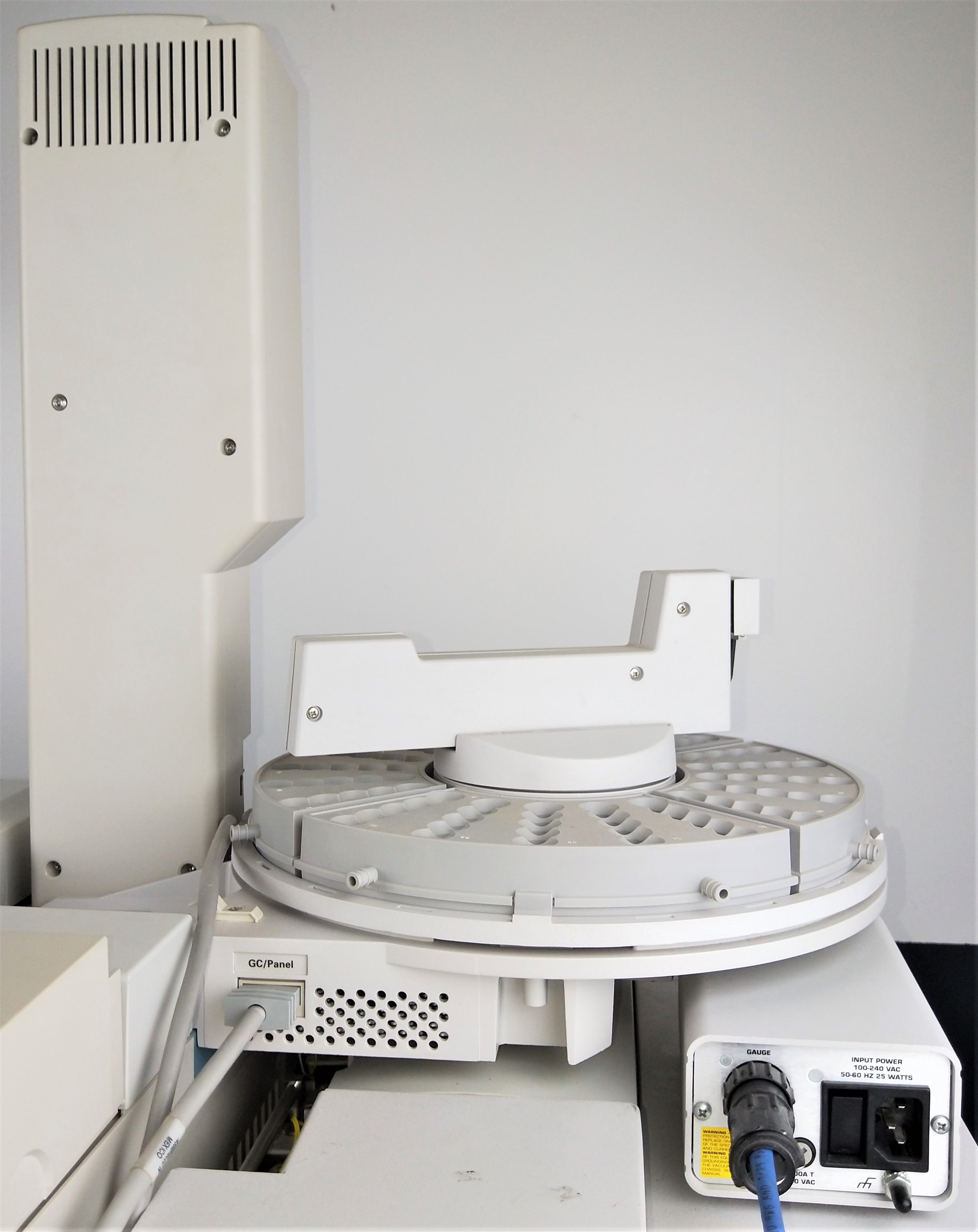 使用Agilent 6890N-5973N GC-MS系统与自动进样器，真空泵和许多配件销售… - yb体育app在线下载