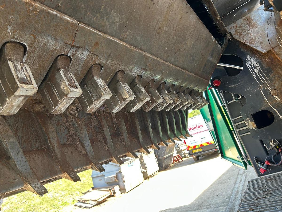 Used 2022 Komptech Terminator 5000 Slow-Speed Single-Shaft Tracked ...