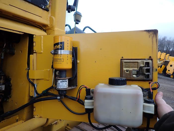 Used 2002 John Deere 550H for Sale at Old Forge Power Equipment. Inc.