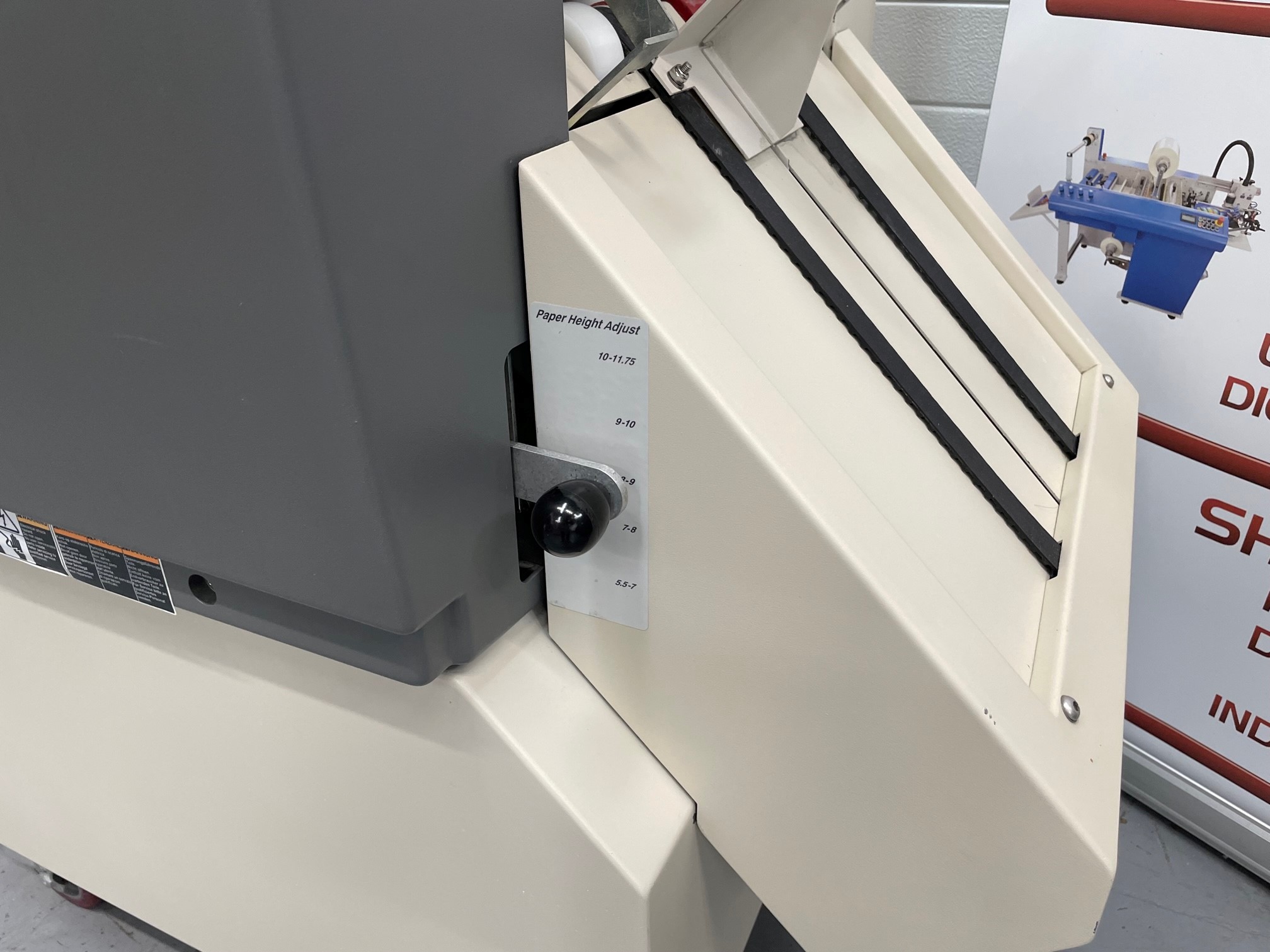 GBC AP2 Ultra Automatic Punch - Glendale Presentation