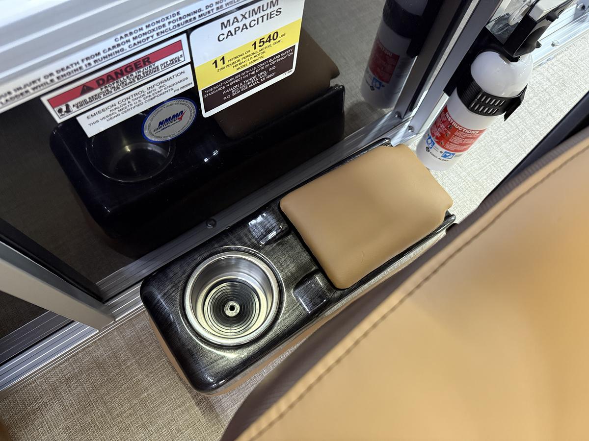 New 2026 Tahoe Pontoons Sport 2385 Swingback (VRB) & Honda 4-St...