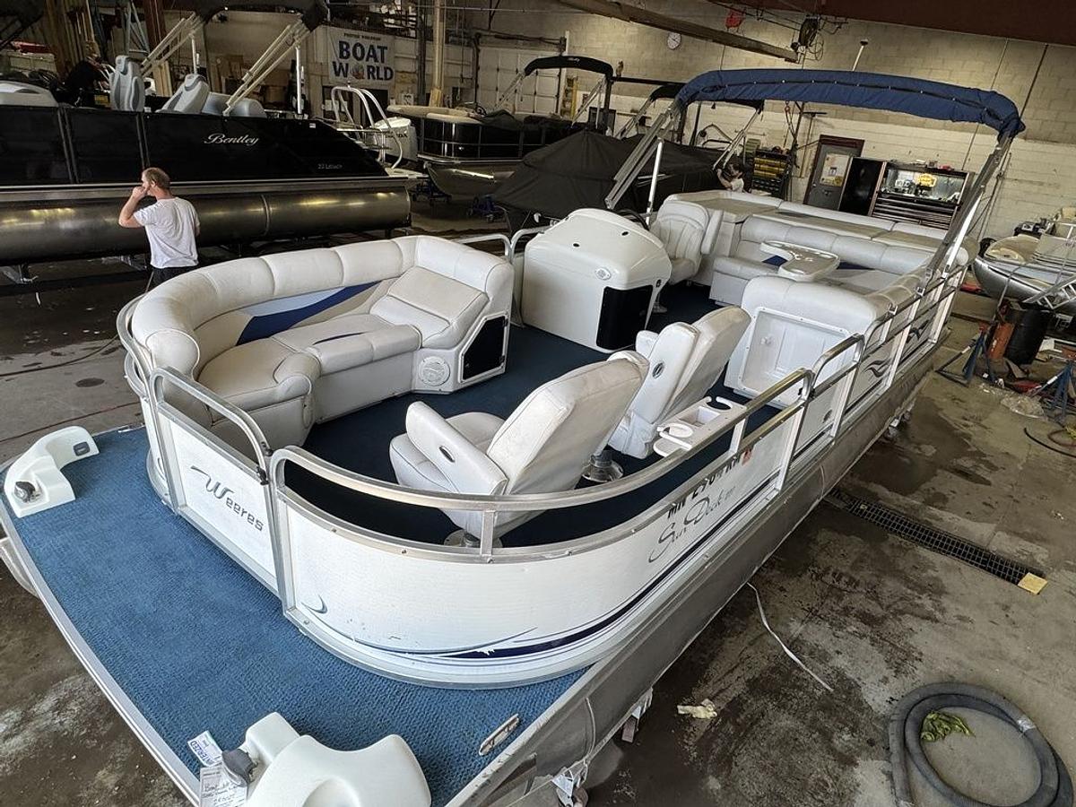 Used 2006 Weeres SunDeck 220 Pontoon for Sale at Boat World