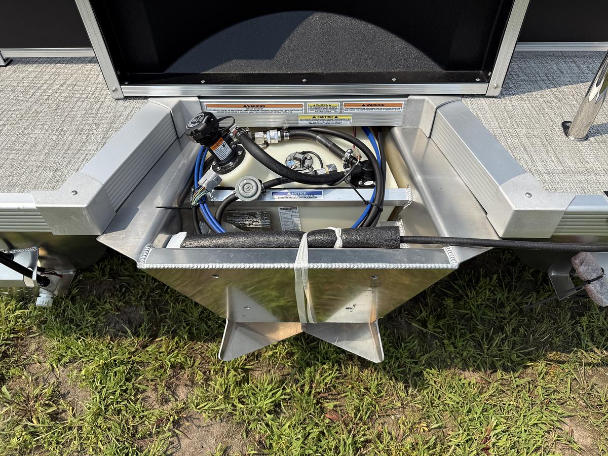 New 2026 Tahoe Pontoons Sport 2385 Rear Fish & Honda 4-Stroke E...