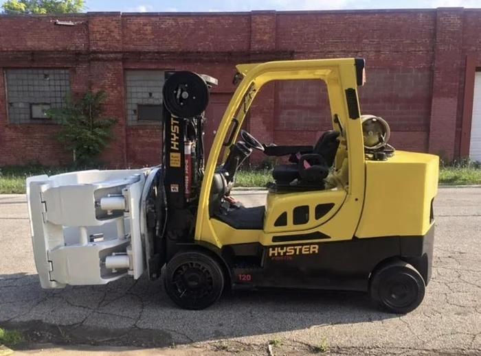 Used 12 000 POUND HYSTER MODEL S120FTPRS LOW MAST TWO STAGE MANUFAC 
