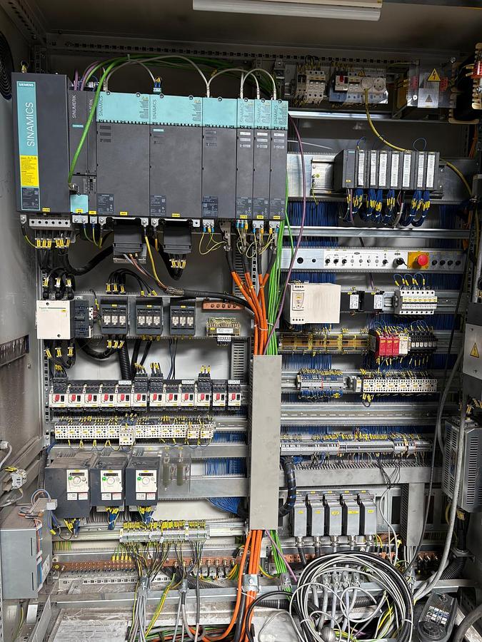 Used Borer Horizontal Table Type CNC Tos Varnsdorf WHQ105 for Sale ...