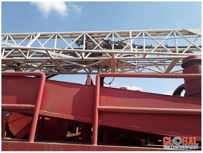 Used Item 0169 : 1969 Cyclone Dyna Rig ( TH60 Cyclone) with 5x6 Mud...