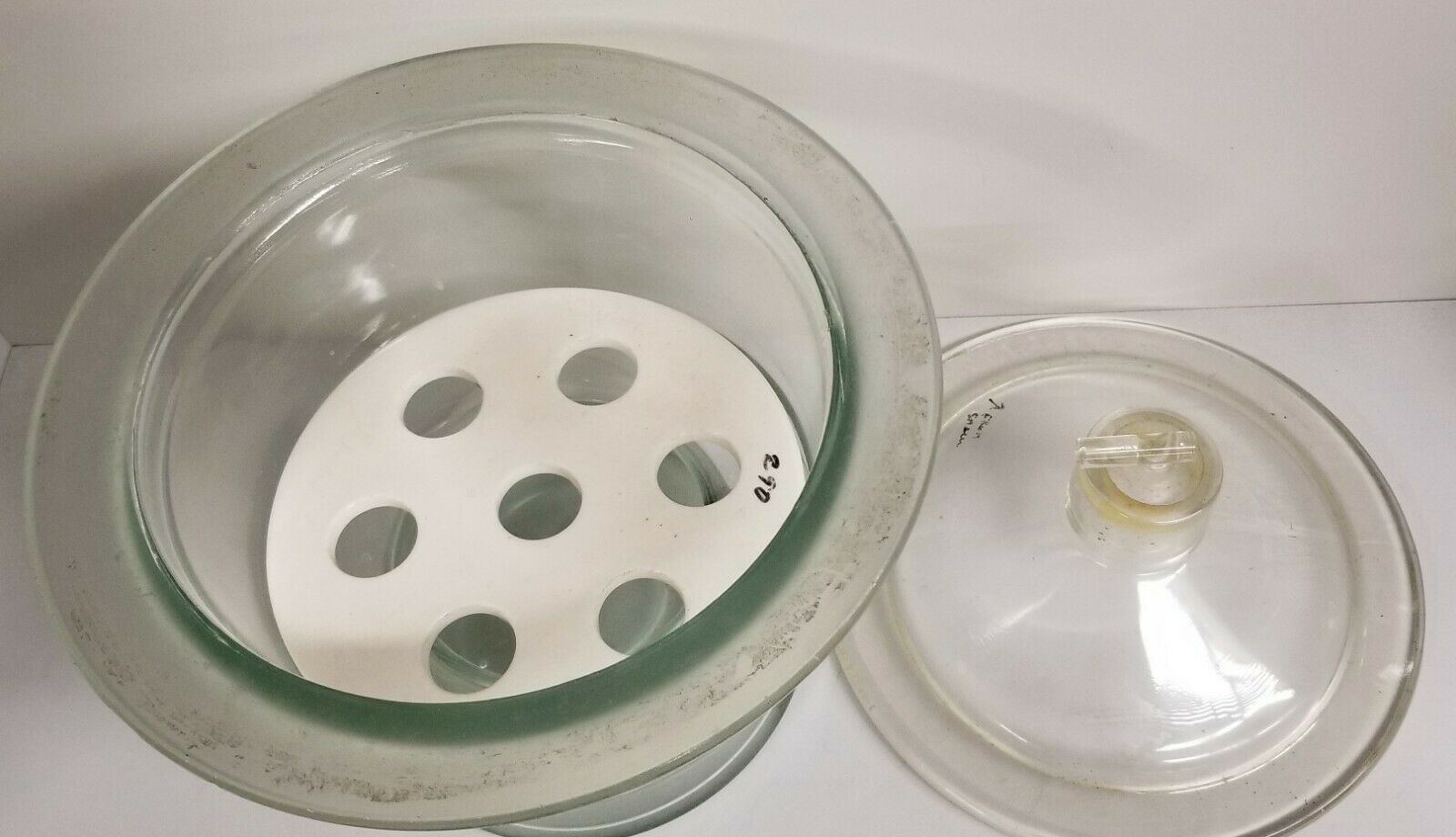 Used Corning PYREX 210mm ID Glass Desiccator with Coors Plate for Sale ...