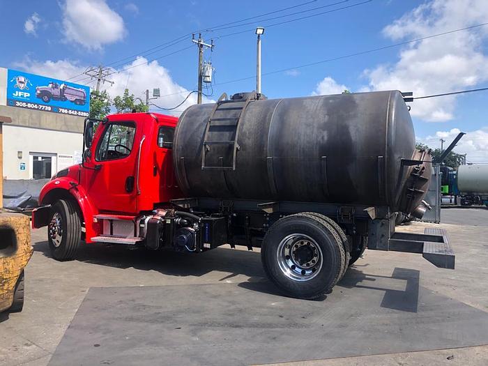 Used 2019 FREIGHTLINER BUSINESS CLASS M2 106 for Sale in Miami, Florida