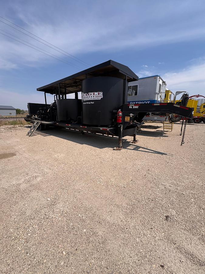 Used A-PAK Gooseneck Dual-Axel 32k Mixing Plant Trailer for Sale in 39