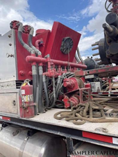 Used 2011 170K Peterbilt Rig Assist Bob Tail Unit for Sale in Midland ...