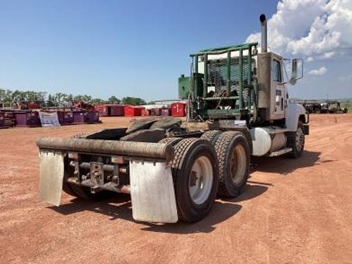 Used 2000 Mack CH613 Winch Truck - Winch - Headache Rack for Sale in ...