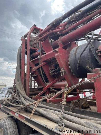 Used 2011 170K Peterbilt Rig Assist Bob Tail Unit for Sale in Midland ...