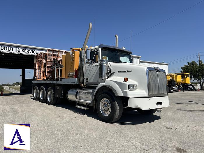 Used 2012 Western Star 4900 Tri-Axle Rig Assist Snubbing Unit - (2 ...