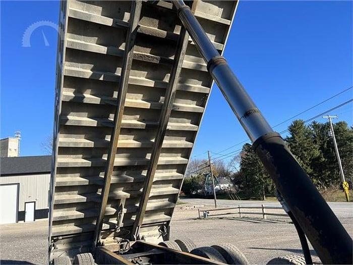 Used Sold 2001 Mack CH613 at Finley Truck Sales