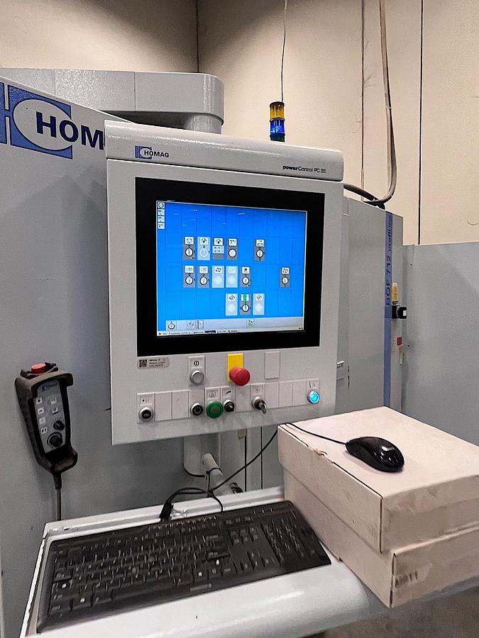Used Homag BOF 712/32/18 CNC Pod and Rail Machine with Twin Tables for ...