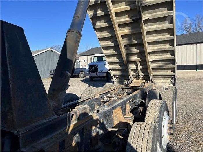 Used Sold 2001 Mack CH613 at Finley Truck Sales