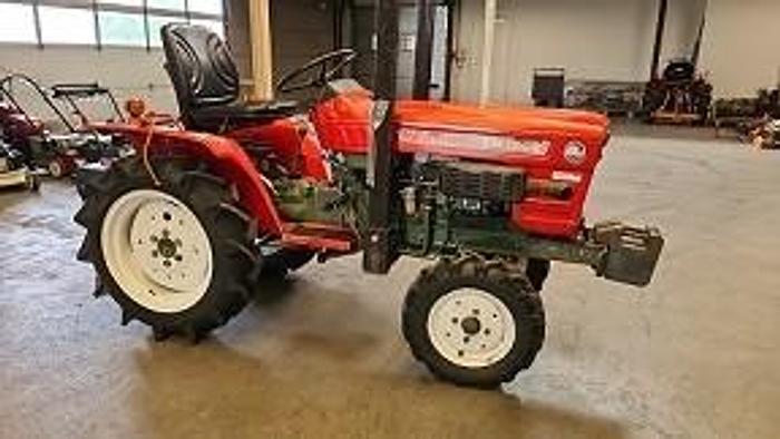 Tractoren te koop bij Lozeman Tuinnmachines Bv