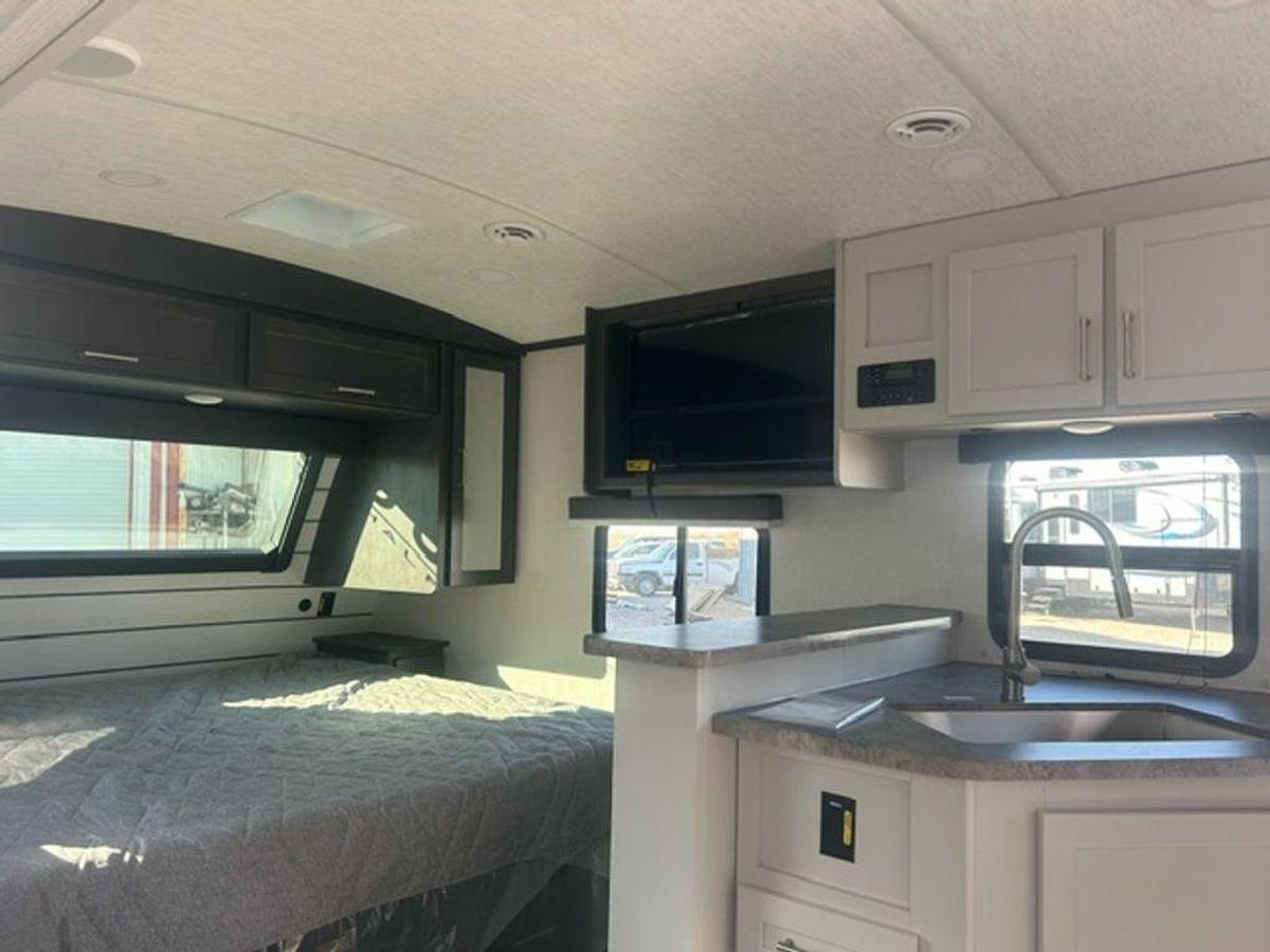 New 2025 Keystone RV Cougar Half-Ton 22RBS for Sale in Anthony, Texas