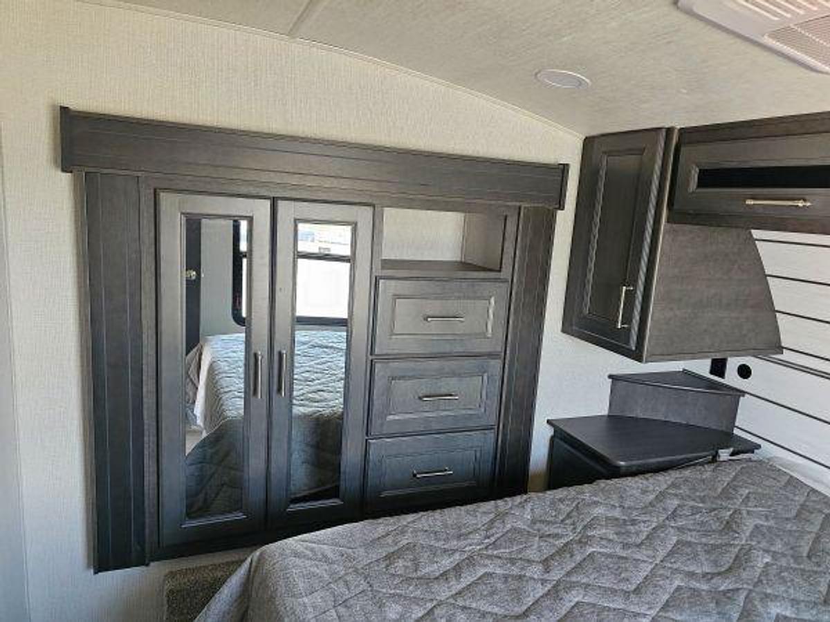 New 2025 Keystone RV Cougar Half-Ton 32BHS for Sale in Anthony, Texas