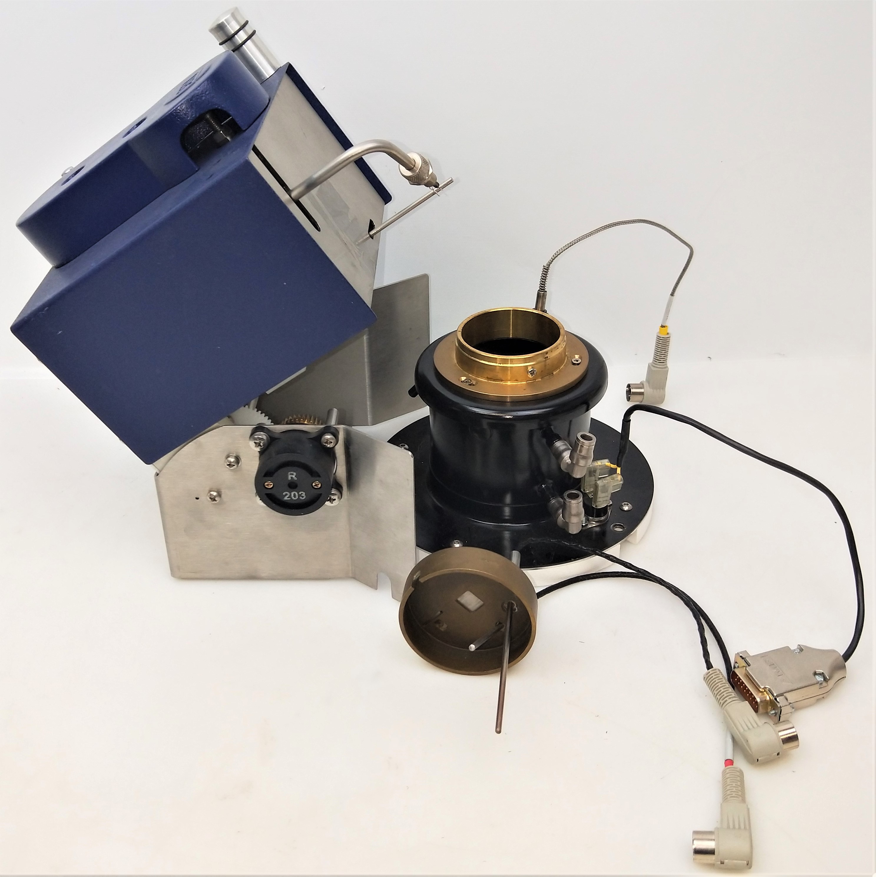 使用的Stanhope-Steta Multiflash 34000-0闪点测试仪在Chemistry RG Consultant Inc出售 ...