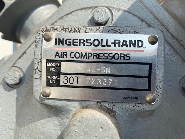 Used Sold Ingersoll Rand T30 242-5N Vertical 2 HP 80 Gallon Vertical ...