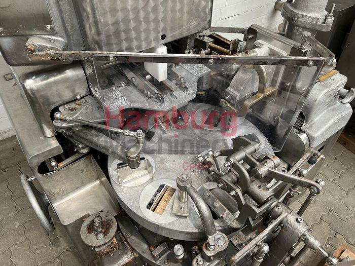 Benhil Multipack 8380S + semi automatic packer Benhil 8538