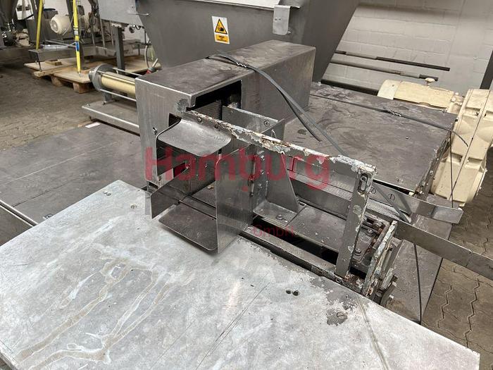 Benhil Multipack 8380S + semi automatic packer Benhil 8538