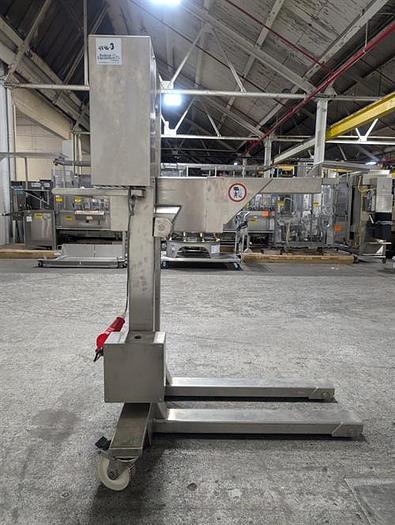 Used Fette turret lift cart for Sale in Ohio